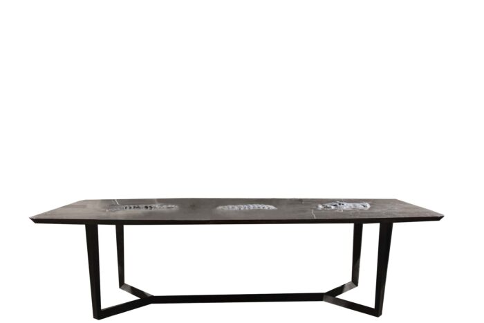 Alligator dining table - Elite Stone